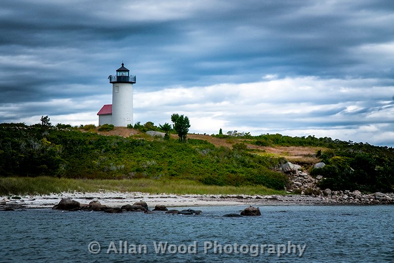 Tarpaulin Cove Light