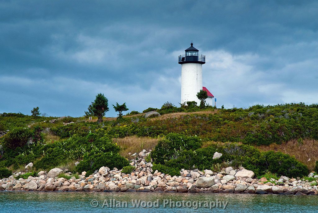 Tarpaulin Cove Light